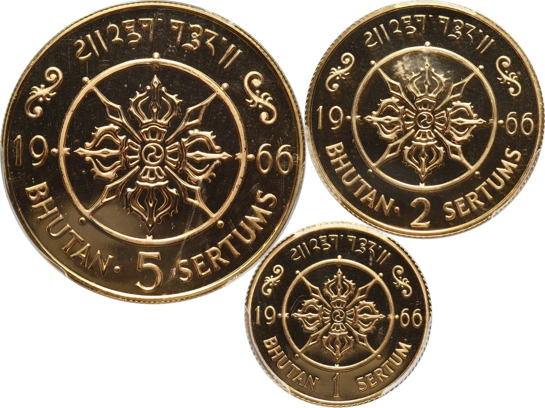Bhutan, Jigme Dorji Wangchuk, set of 3 gold coins from 1966, proof ...