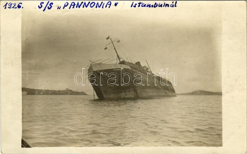 1926 SS "PANNÓNIA" egycsavaros tengeri áruszállító gőzhajó Isztambulnál ...